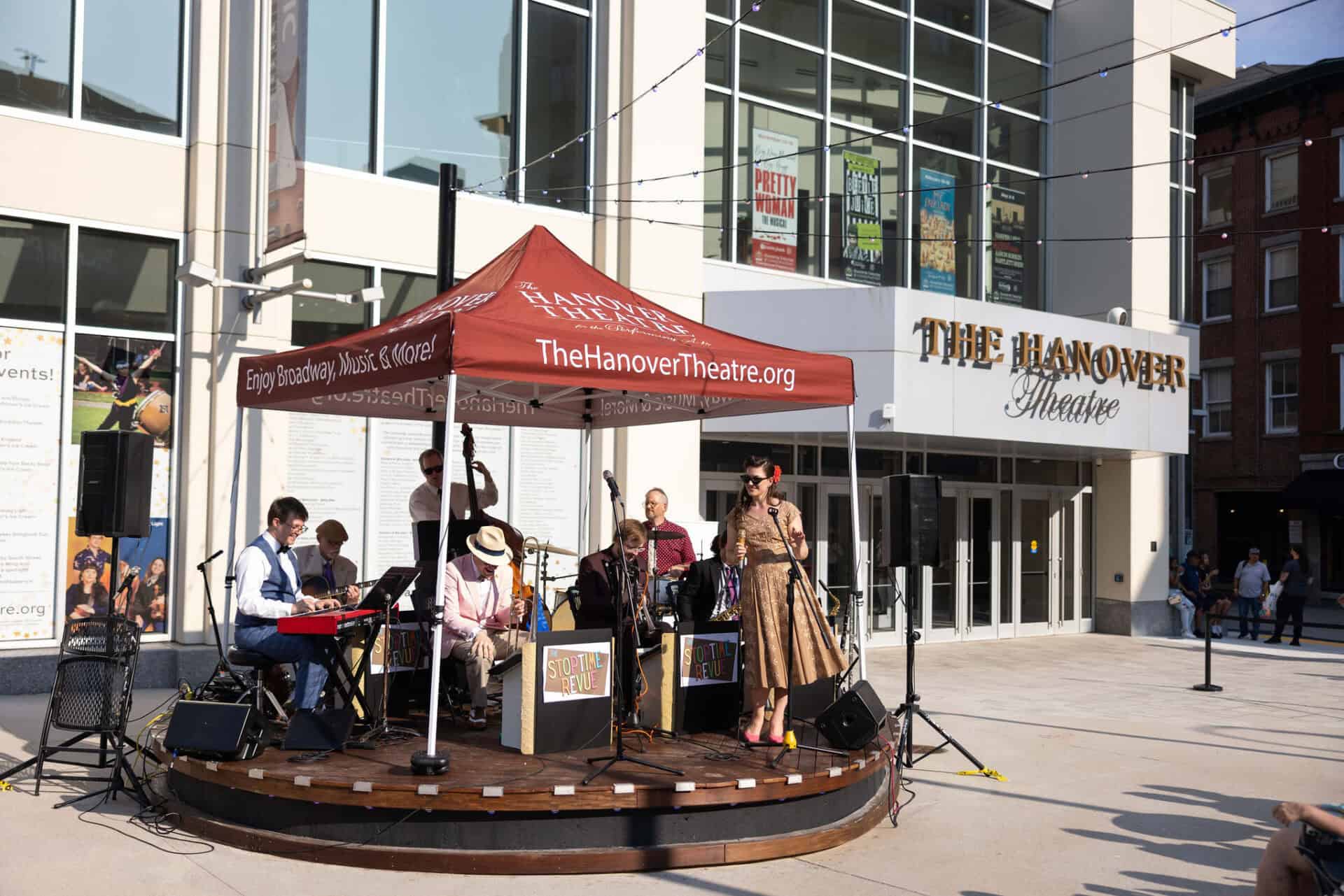 Francis R. Carroll Plaza: Immerse Yourself in the Arts